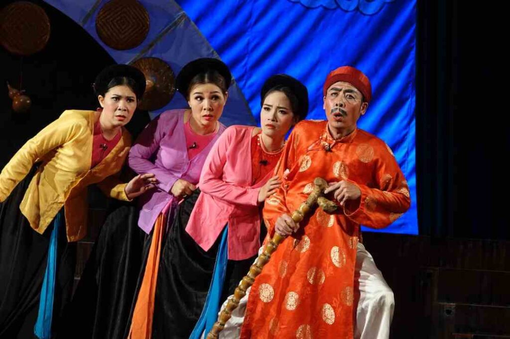 Nghệ thuật hát chèo - Nguồn gốc và những điều cần biết - Ditich365 ...