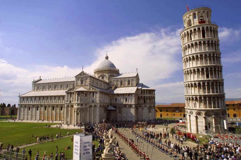 Khám Phá Nét Đẹp Kiến Trúc Tháp Nghiêng Pisa Của Nước Ý - Ditich365 ...